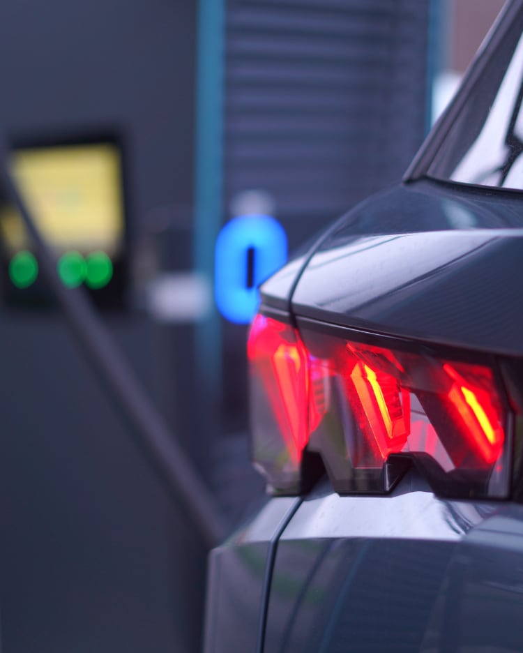 Die Batterievorkonditionierung hält Einzug beim PEUGEOT E-3008 und E-5008!