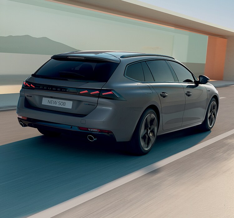 Peugeot 508 estate hybrid store